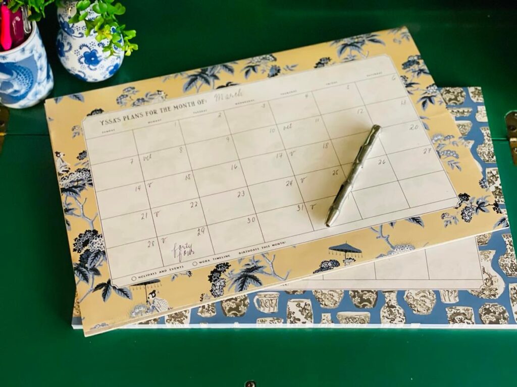 Desk Calendar – Customized Chic